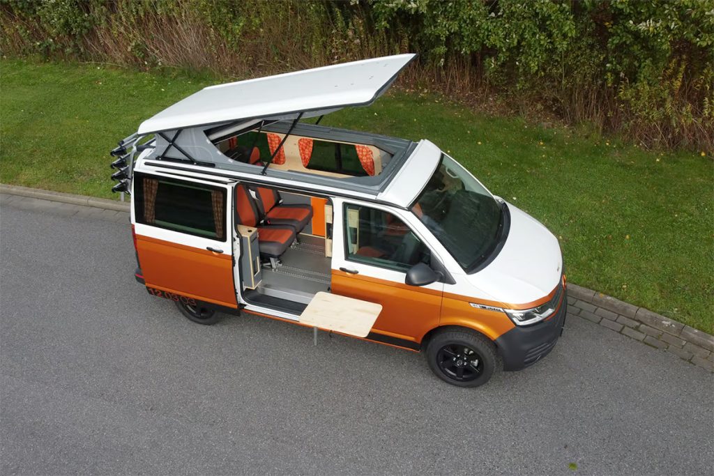 Exploring the Flowcamper Fellschnute Dog Van: A canine-friendly RV ...